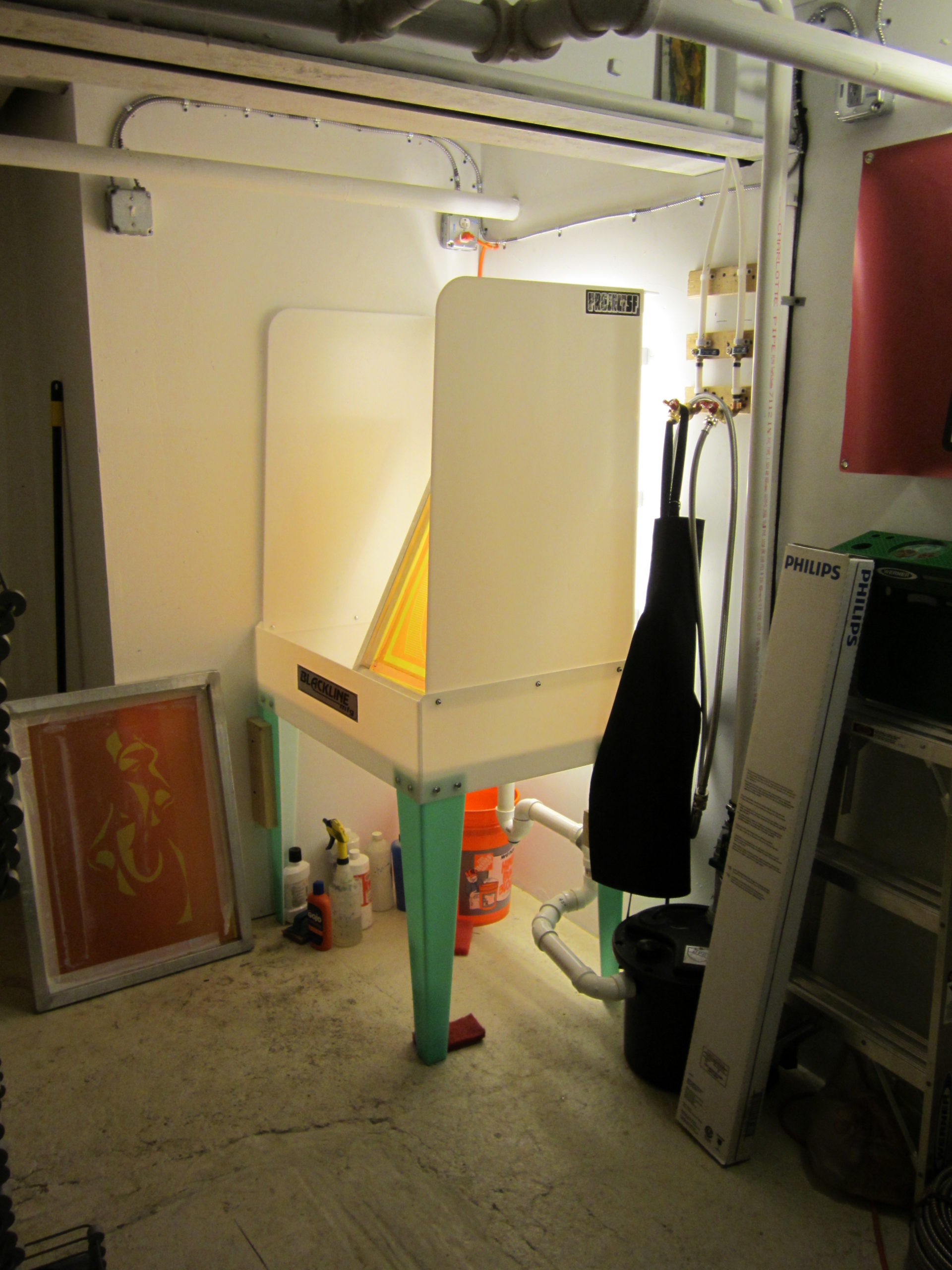 Sink of Destiny: new washout booth - AntiDesigns